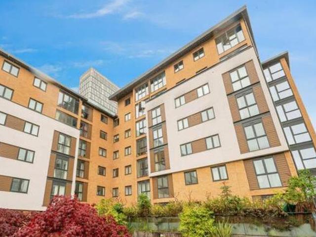 3 Bedroom Flat For Sale In Birmingham, West Midlands