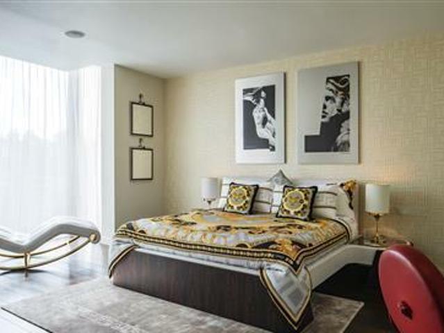 3 Bedroom Flat For Sale In Bondway, London