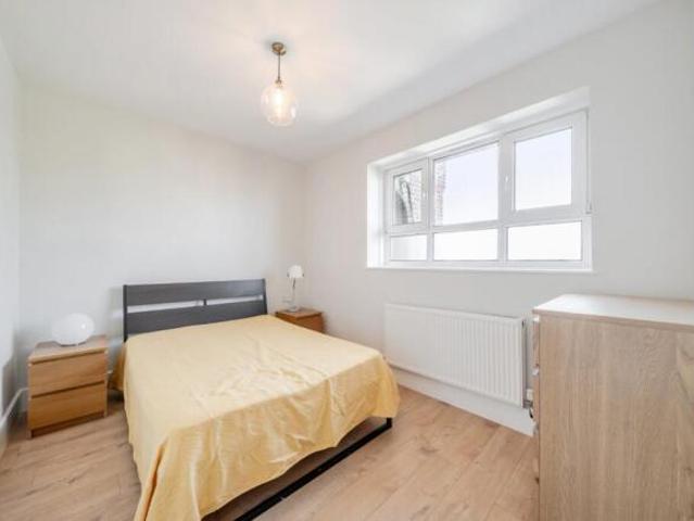 3 bedroom flat for sale in Bolney Street, Vauxhall, London, SW8