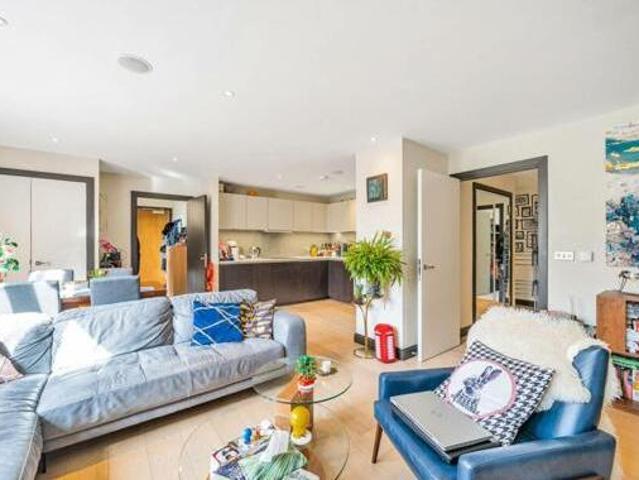 3 Bedroom Flat For Sale In Borough, London