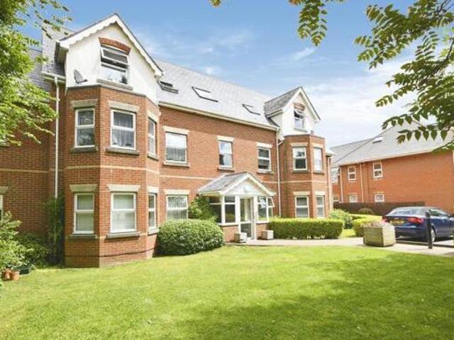 3 Bedroom Flat For Sale In Bournemouth