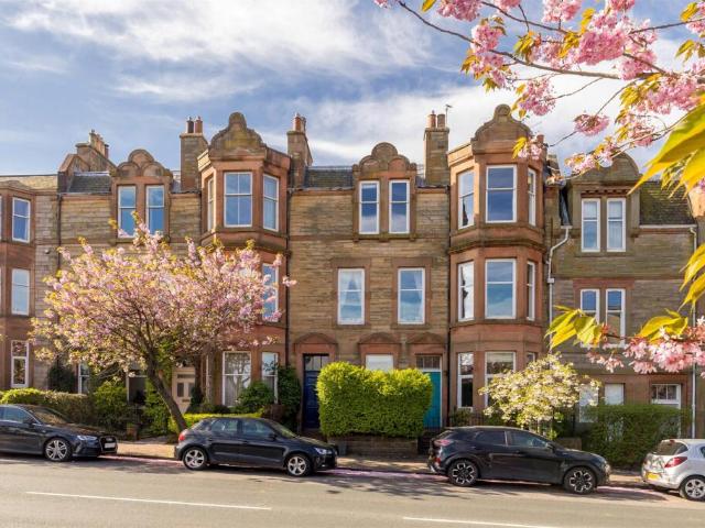 3 bedroom flat for sale in Blackford Avenue, Blackford, Edinburgh, EH9