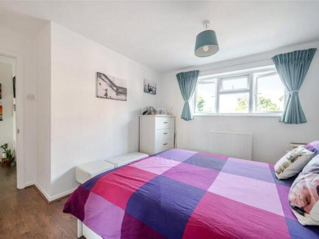 3 bedroom flat for sale in Blyth Road, Bromley, BR1