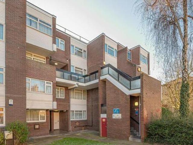 3 Bedroom Flat For Sale In Brondesbury, London