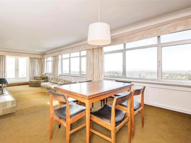 3 bedroom flat for sale in Brampton Tower, Bassett Avenue, Southampton, Hampshire, SO16
