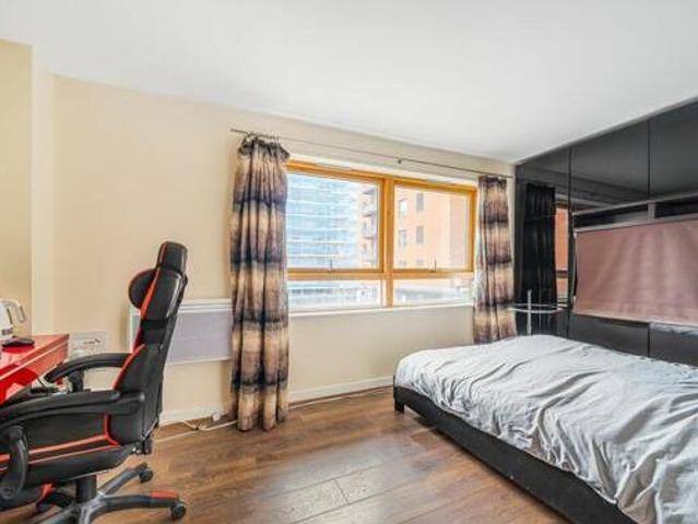 3 Bedroom Flat For Sale In Cam Road