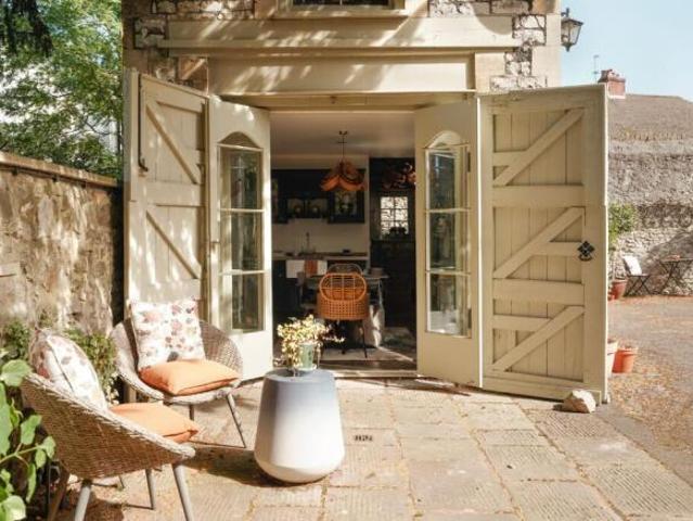 3 bedroom flat for sale in Cambridge Park, Bristol, BS6