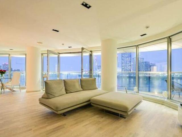 3 Bedroom Flat For Sale In Canary Wharf, London