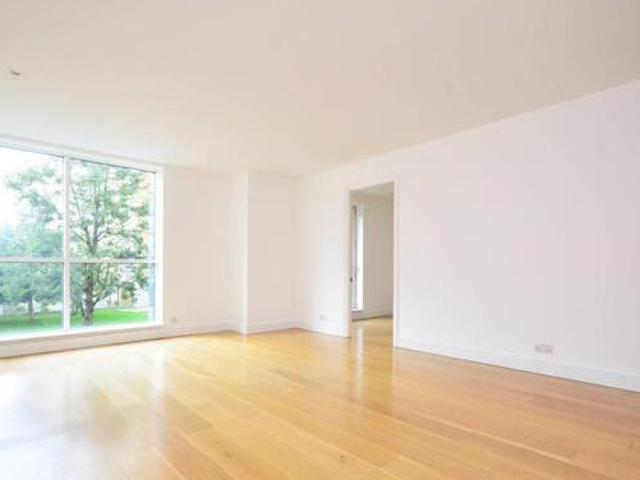 3 Bedroom Flat For Sale In Canary Wharf, London