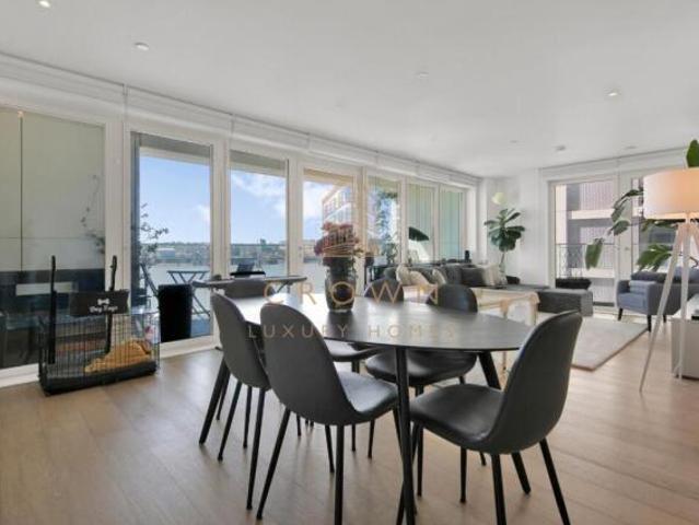 3 bedroom flat for sale in Carrick House, Royal Victoria, E16