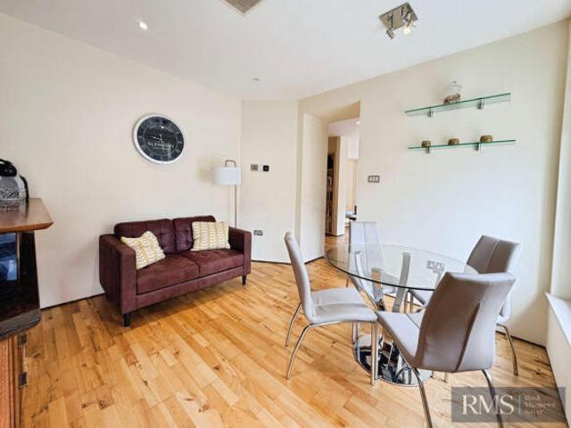 3 bedroom flat for sale in Central Exchange, Grey Street, Newcastle Upon Tyne, NE1