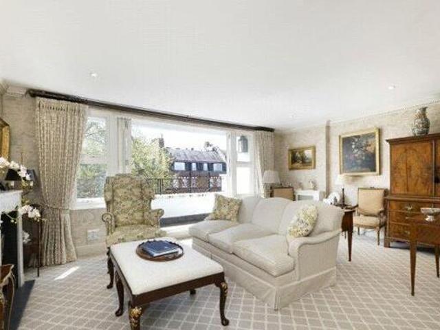 3 Bedroom Flat For Sale In Chelsea, London