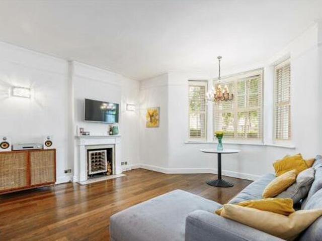 3 Bedroom Flat For Sale In Chelsea, London