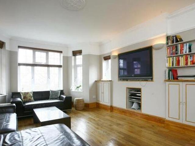 3 Bedroom Flat For Sale In Child´s Hill, London
