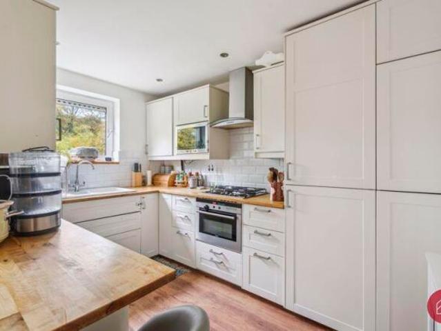 2 bedroom flat for sale in Chillingworth Crescent, Headington, OX3