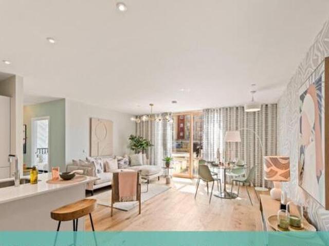 3 Bedroom Flat For Sale In Corstorphine, Edinburgh
