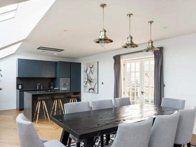 3 Bedroom Flat For Sale In Covent Garden, London