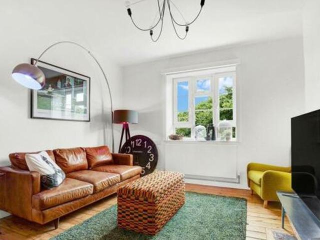 3 Bedroom Flat For Sale In Cowley Road
