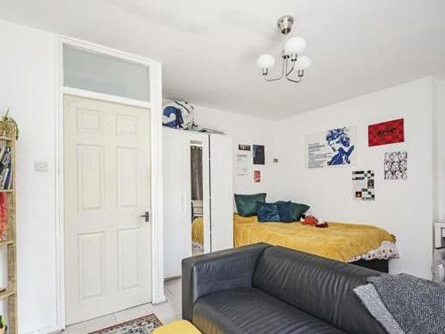 3 Bedroom Flat For Sale In Clerkenwell, London