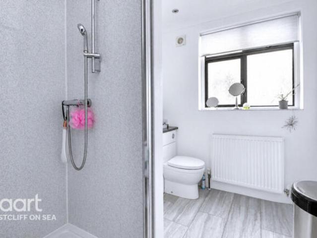 3 bedroom flat for sale in Clifftown Parade, SOUTHEND ON SEA, SS1