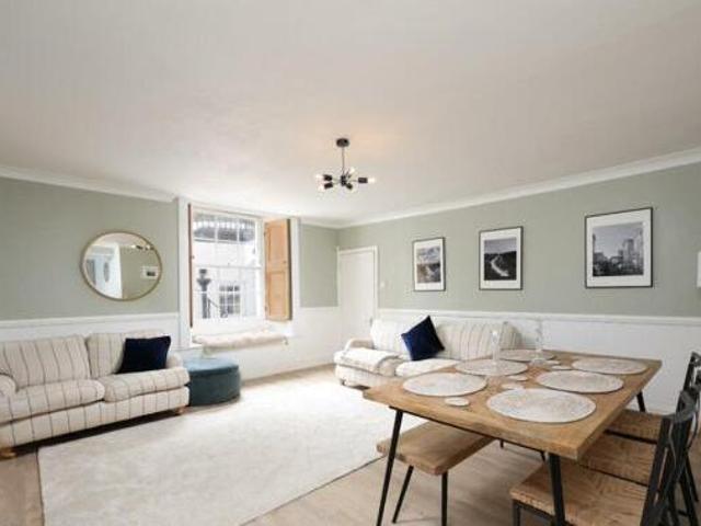 3 Bedroom Flat For Sale In Clifton
