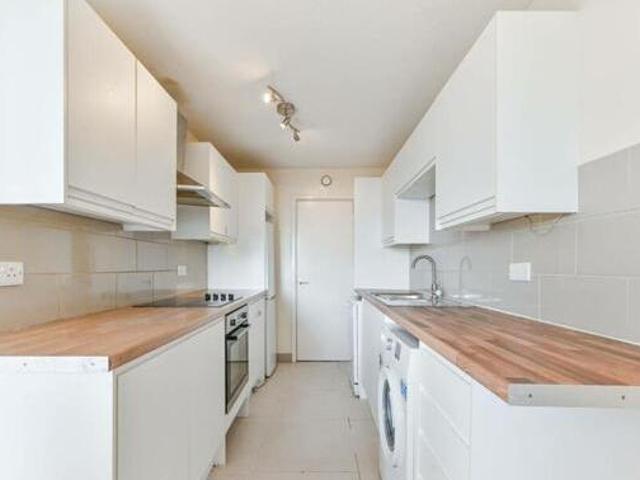 3 Bedroom Flat For Sale In Croydon
