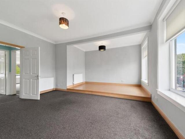 3 bedroom flat for sale in Curtis Avenue, Glasgow, G44
