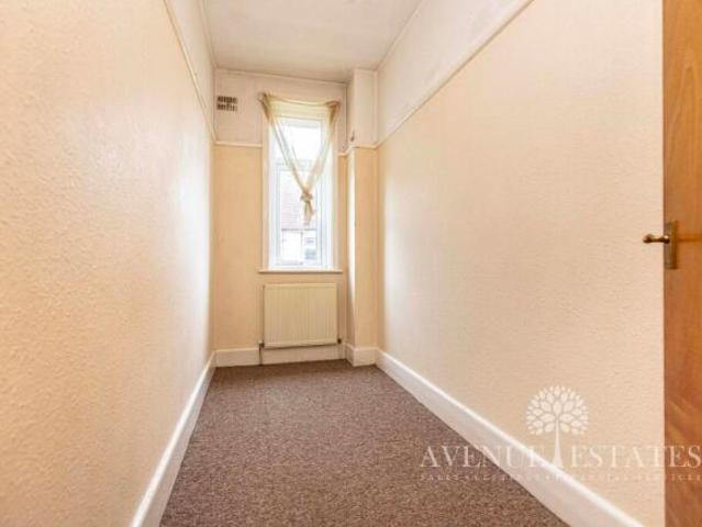 3 bedroom flat for sale in Dingle Road, Bournemouth, Christchurch Poole, BH5
