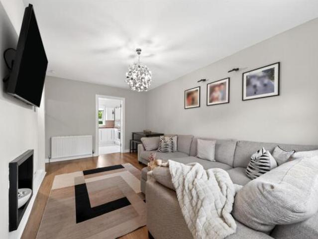 3 bedroom flat for sale in Drumilaw Road, Rutherglen, Glasgow, G73