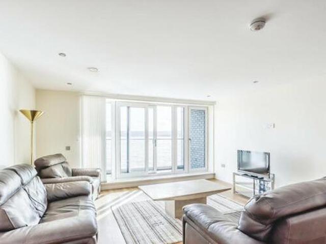 3 Bedroom Flat For Sale In Dundee
