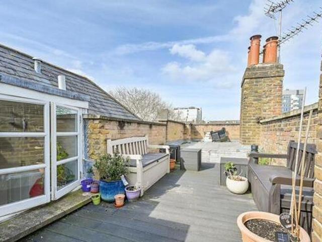 3 Bedroom Flat For Sale In Ealing, London