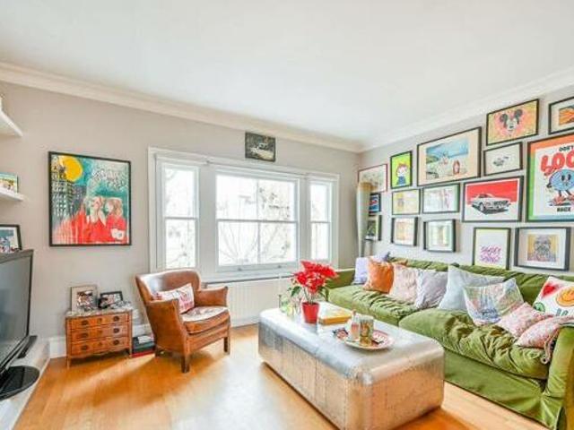3 Bedroom Flat For Sale In Earls Court, London