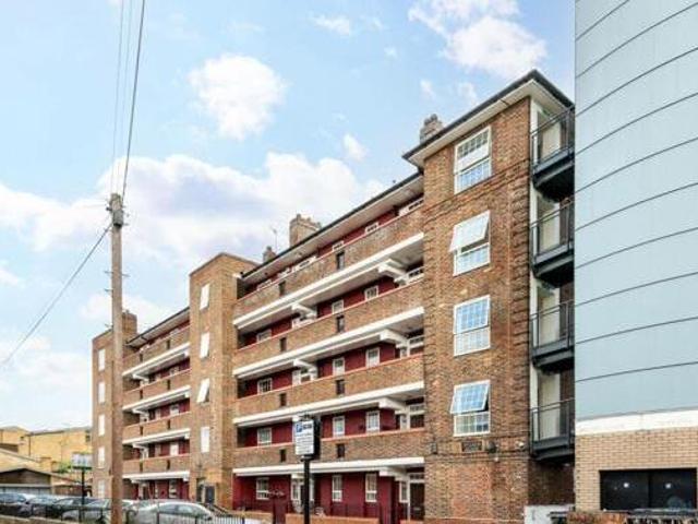 3 Bedroom Flat For Sale In East Greenwich, London