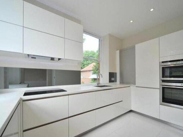 3 Bedroom Flat For Sale In East Heath Road