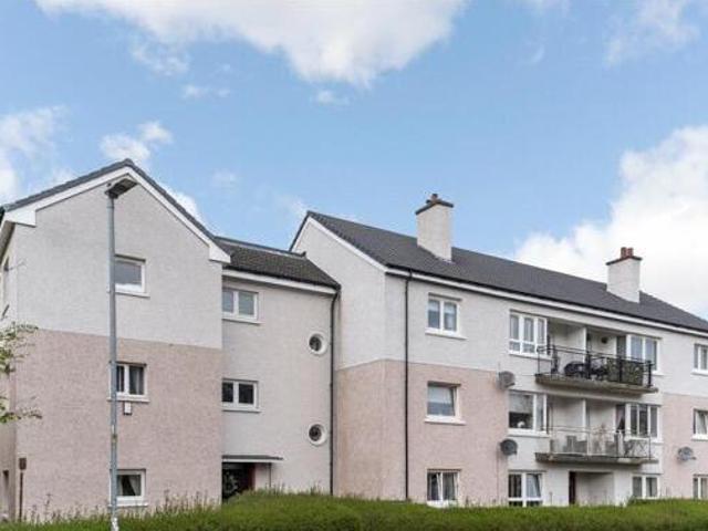 3 Bedroom Flat For Sale In Eastwood, Glasgow