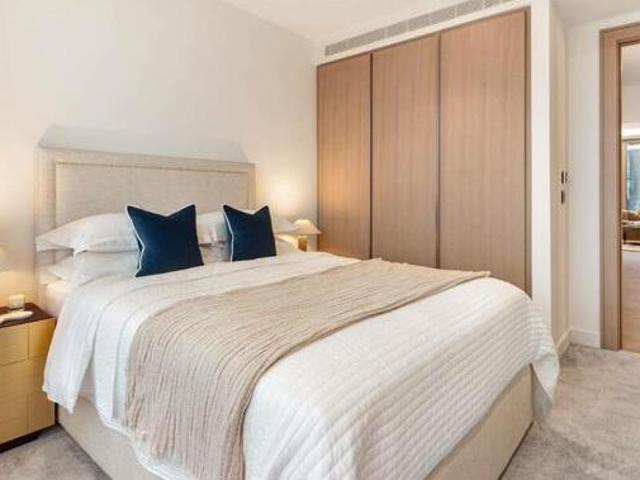 3 Bedroom Flat For Sale In Ec3n, Aldgate