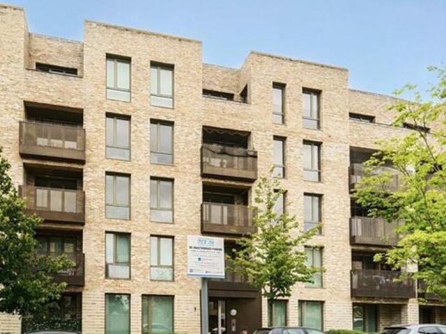 3 Bedroom Flat For Sale In Edgware