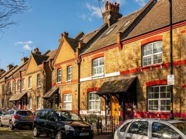 3 Bedroom Flat For Sale In Elephant And Castle, London