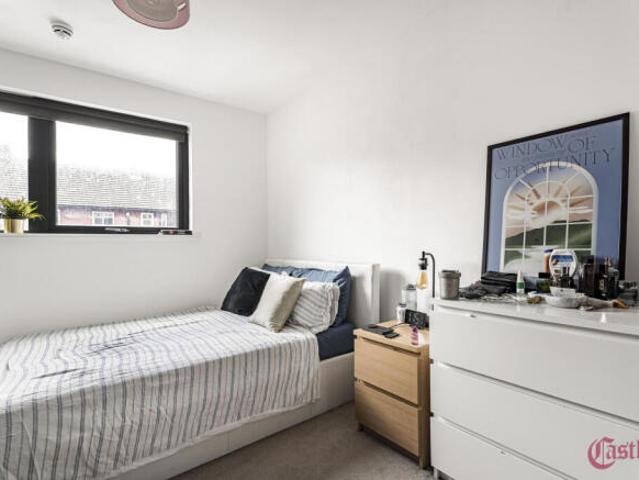 3 bedroom flat for sale in Emarald Apartments, Homerton Road, London, E9