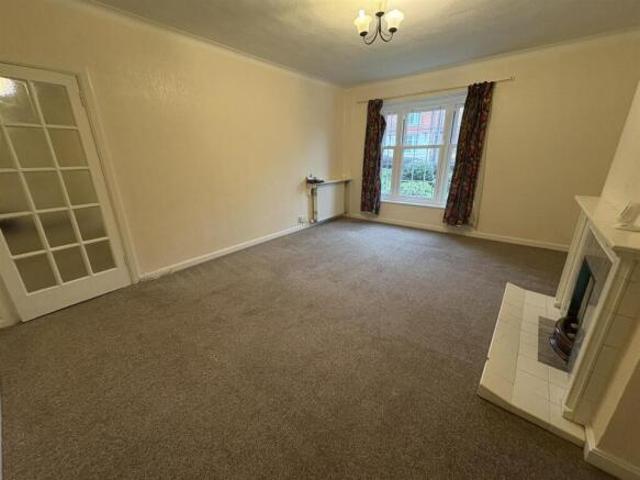 3 bedroom flat for sale in Festing Road, Southsea, PO4