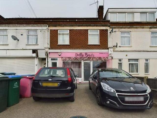 3 Bedroom Flat For Sale In Finham