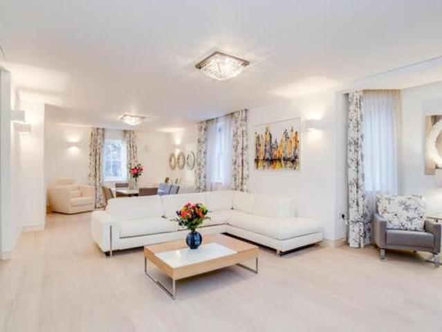 3 Bedroom Flat For Sale In Fitzjohns Avenue