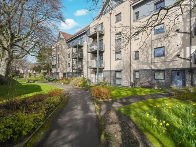 3 bedroom flat for sale in Flat 2, 93 Milton Road East, Edinburgh, EH15 2NL, EH15