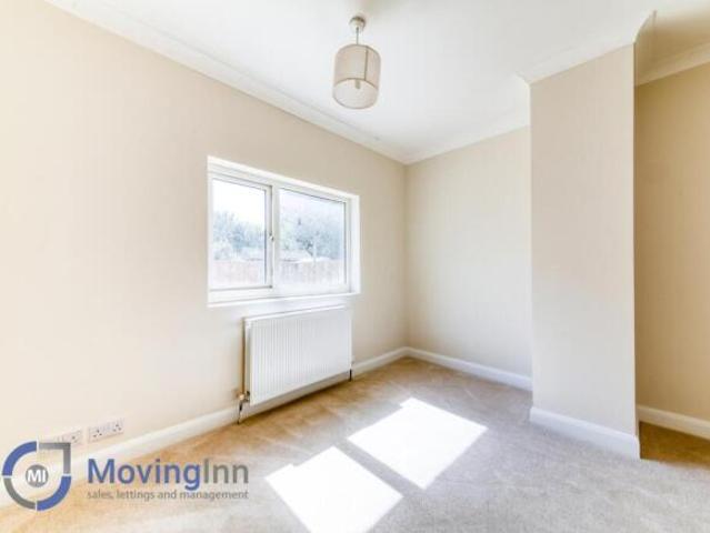 3 bedroom flat for sale in Frant Road, Thornton Heath, CR7 7JY, CR7