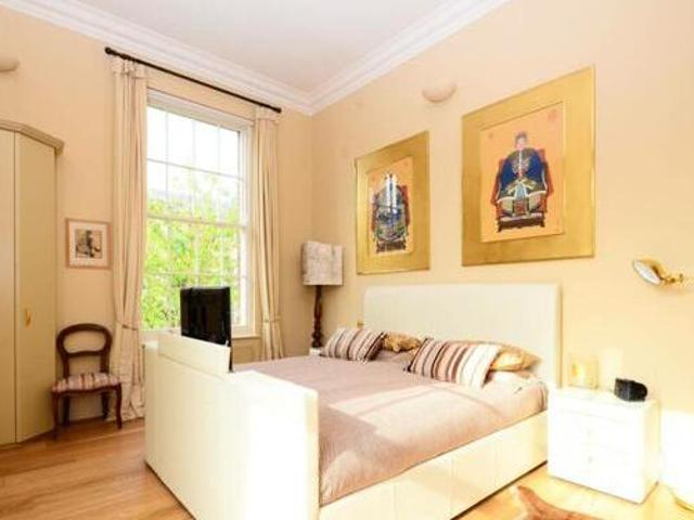 3 Bedroom Flat For Sale In Friern Barnet, London