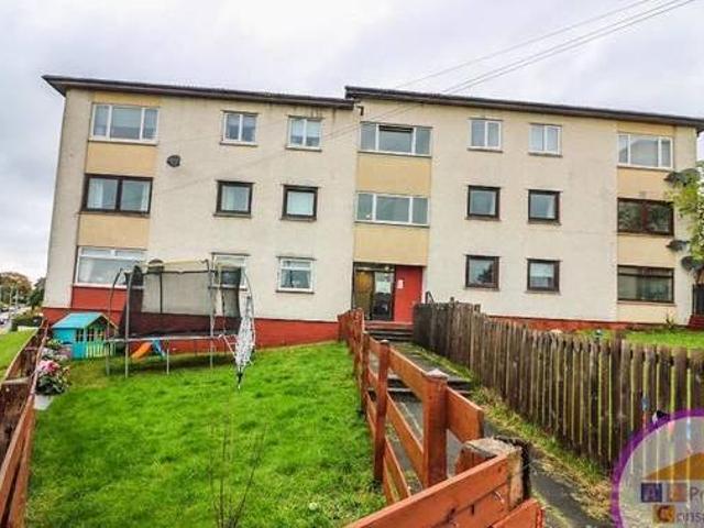 3 bedroom flat for sale in Gartcraig Road Glasgow G33 G33