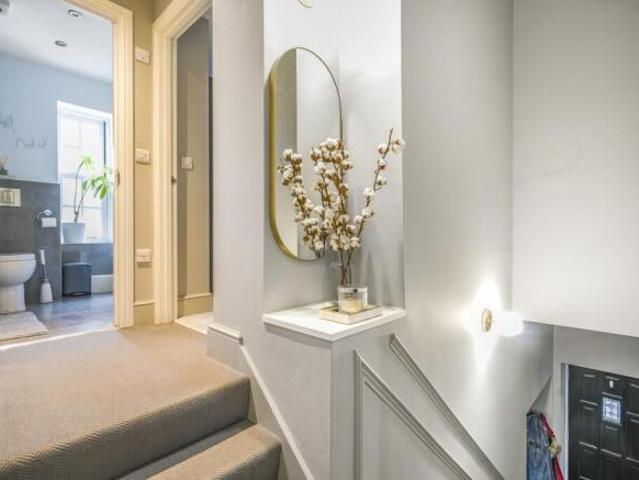 3 bedroom flat for sale in Gayfere Place, South Norwood, London, SE25