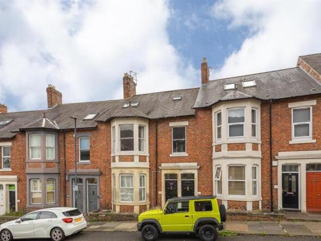 3 bedroom flat for sale in Grosvenor Road, Jesmond, Newcastle upon Tyne, NE2