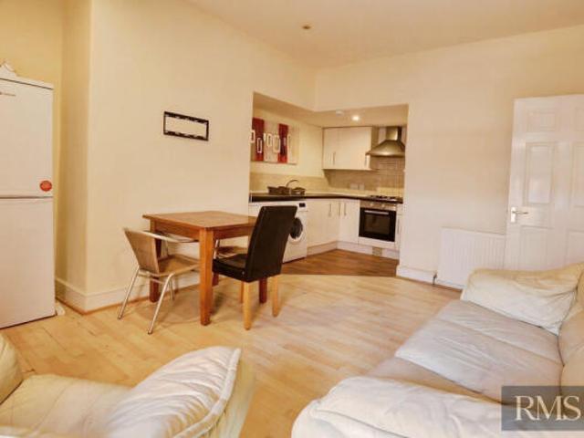 3 bedroom flat for sale in Grosvenor Road, Newcastle Upon Tyne, NE2