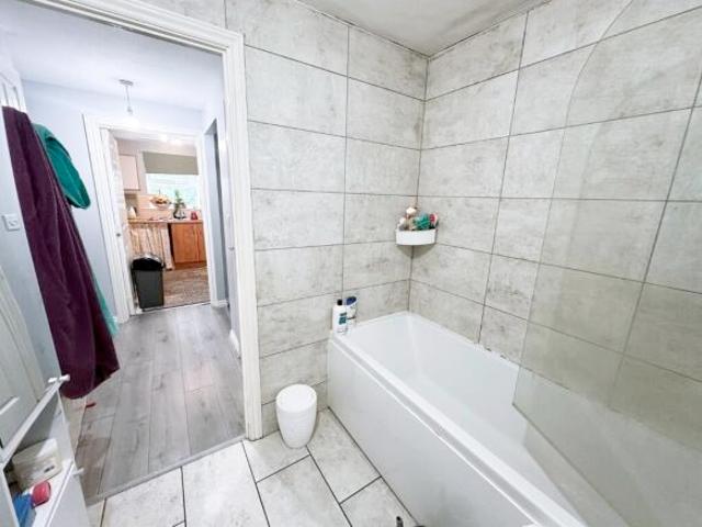 3 bedroom flat for sale in Gray Road, Sunderland, SR2